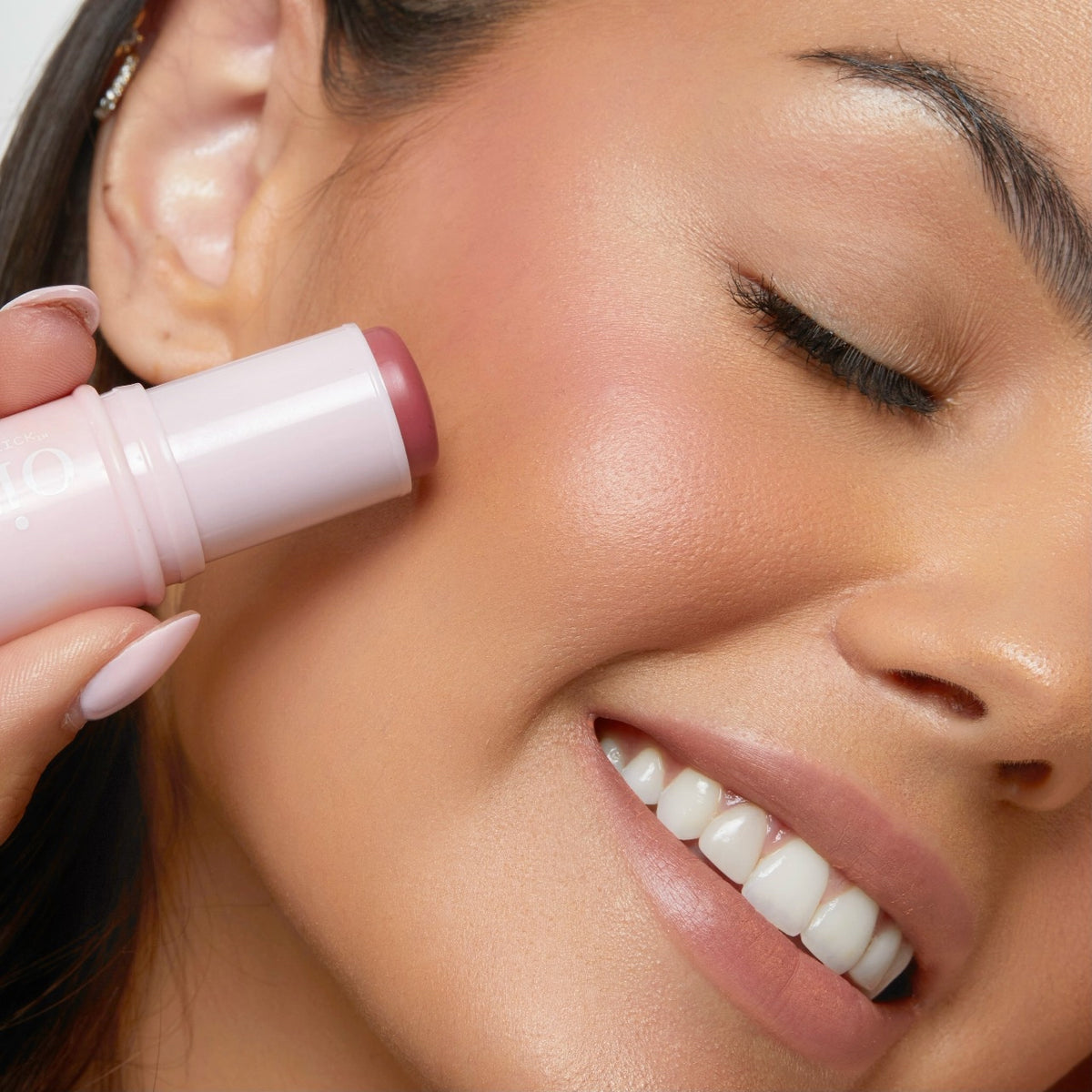 CLOUDSTICK™ BLUSH | Trio Beauty